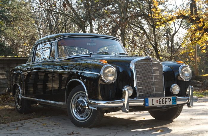 Mercedes Benz W128